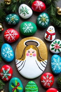 19 Festive Christmas Painted Rock Ideas for Holiday Cheer: Spread Joy ...