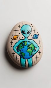 19 Alien Painted Rock Ideas: Cosmic Creations for Sci-Fi Enthusiasts